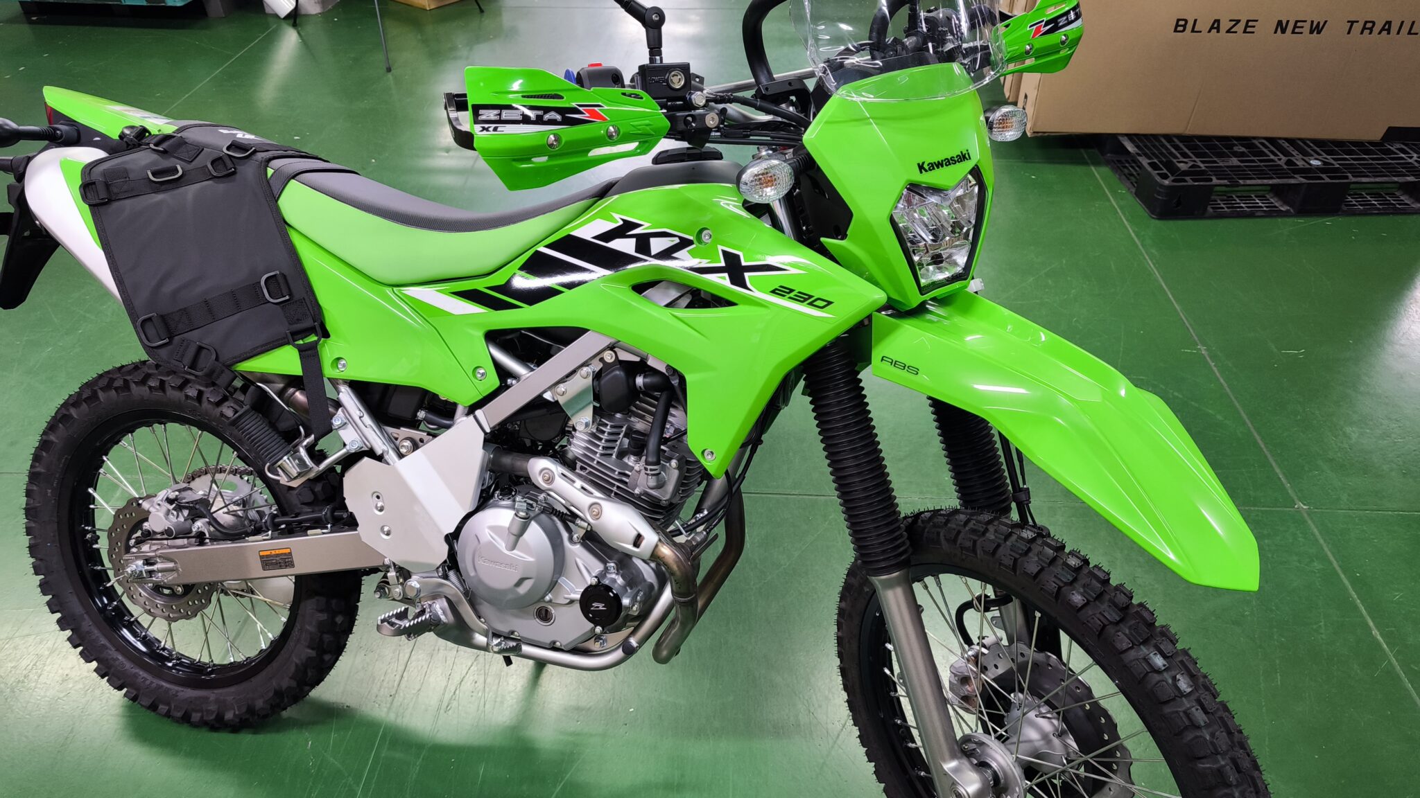 KLX230SM | ダートバイクプラス